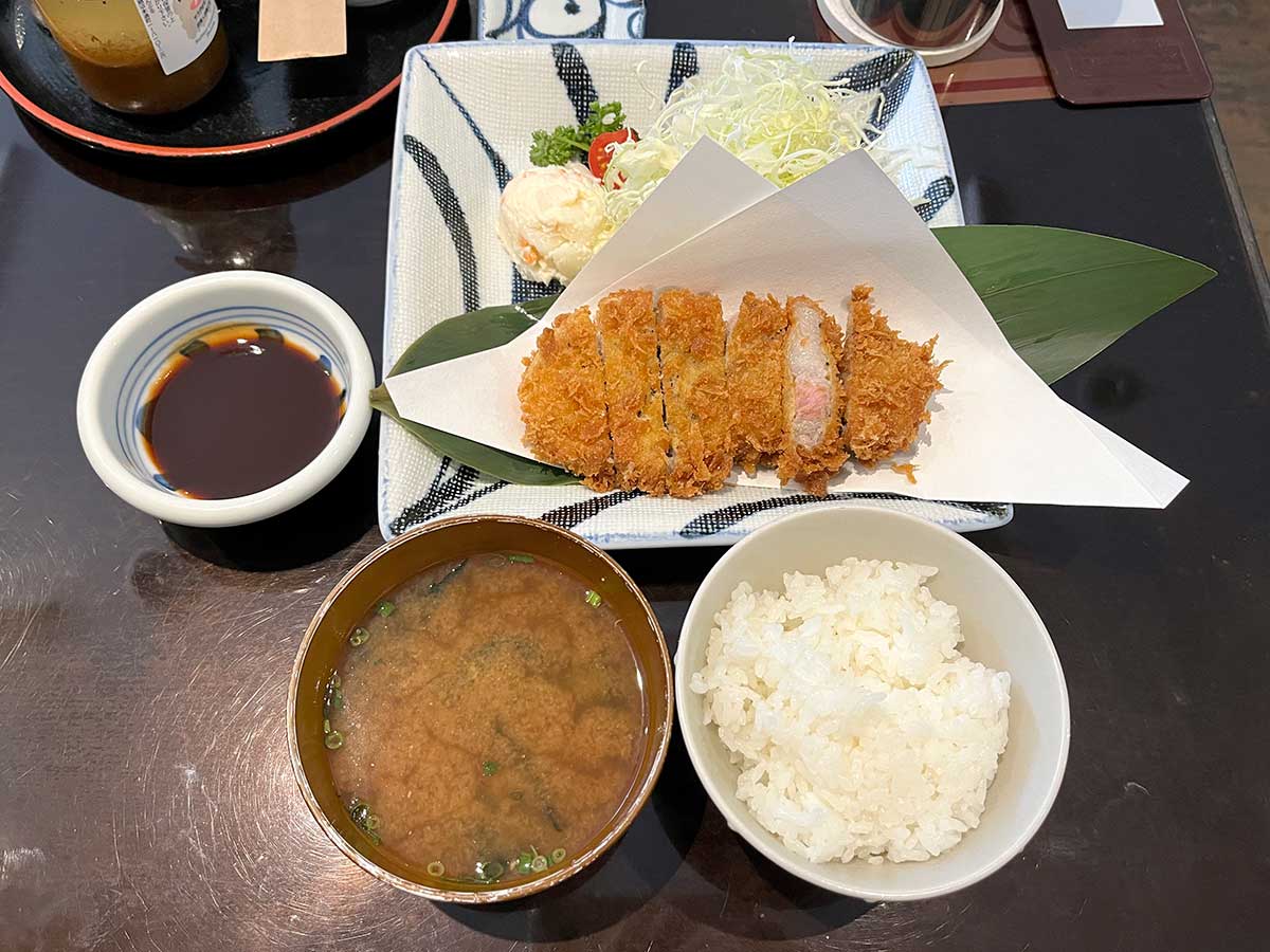 【鳥栖ランチ】「らんぶる台所家」のロースかつ膳 – tsutachi.co
